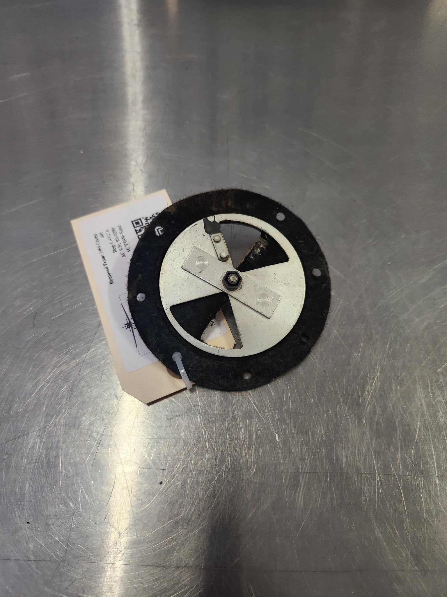 5017569-9 Cessna VALVE ASSY-AIR OUTLET SHUTTER - FractionAIR Parts