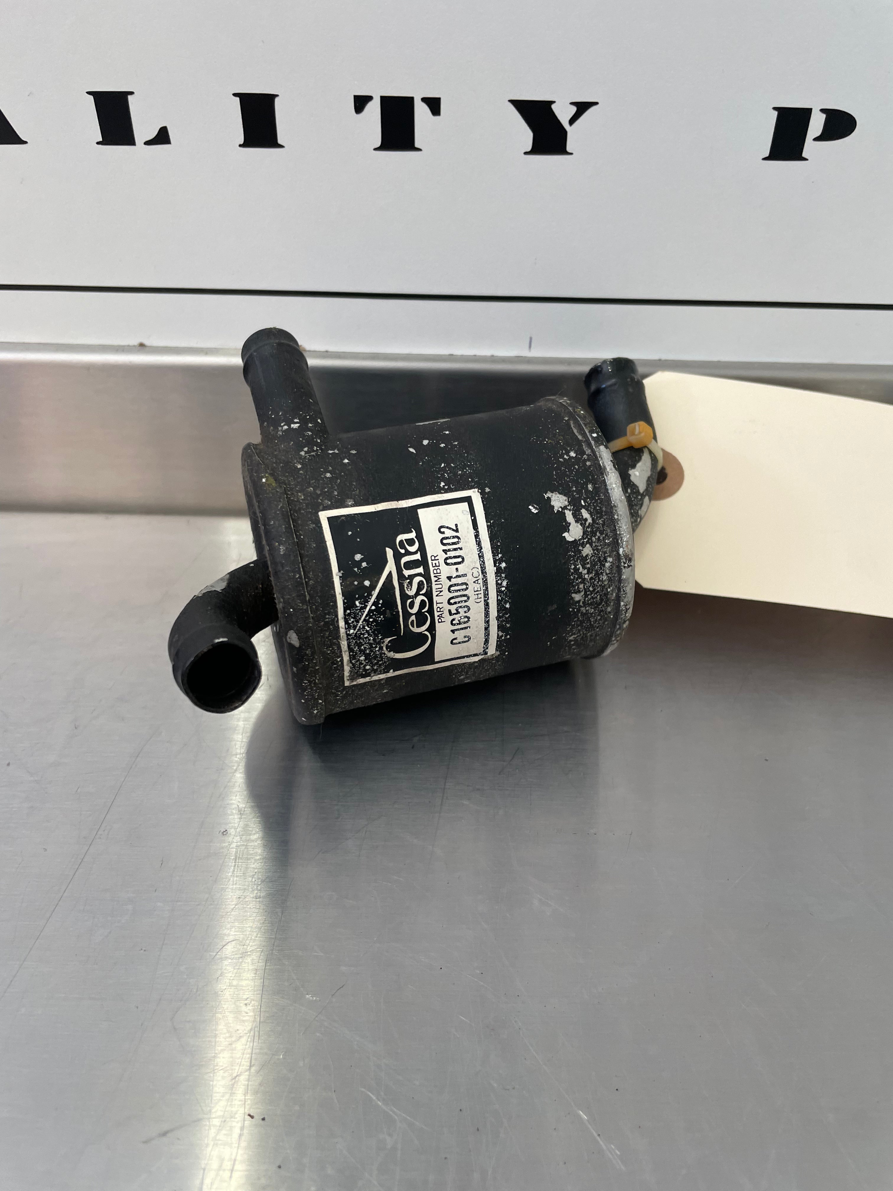 C165001-0102 Cessna 150F Water Oil Separator ALT: 0556021-2 ...