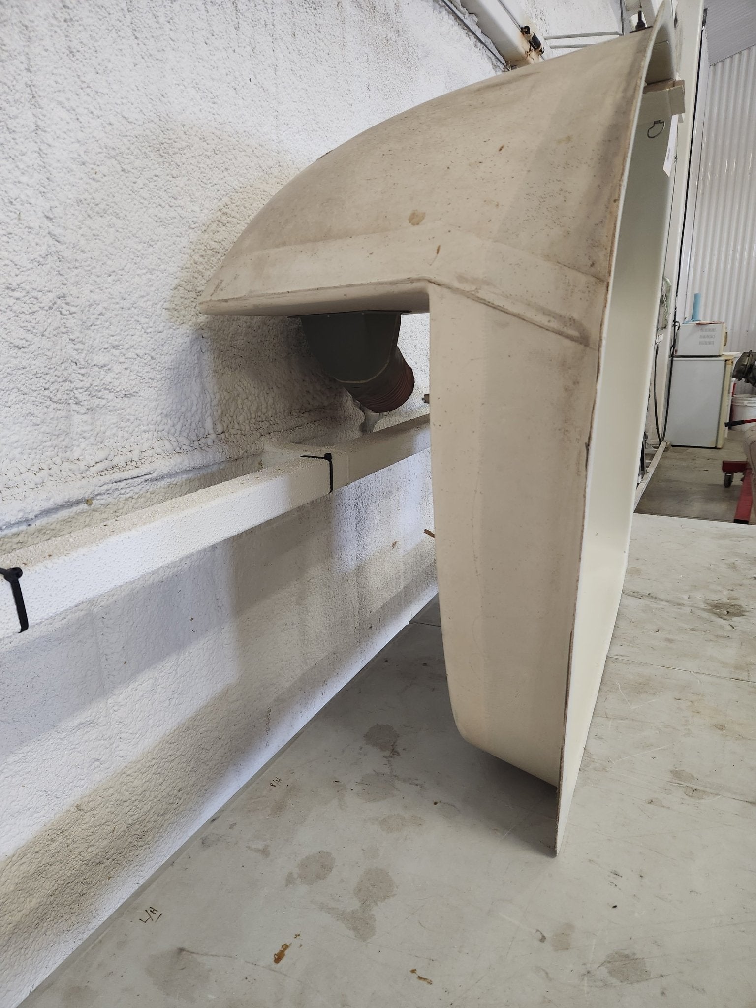 Piper PA-28 Rear Cabin Bulkhead Hat Rack - FractionAIR Parts